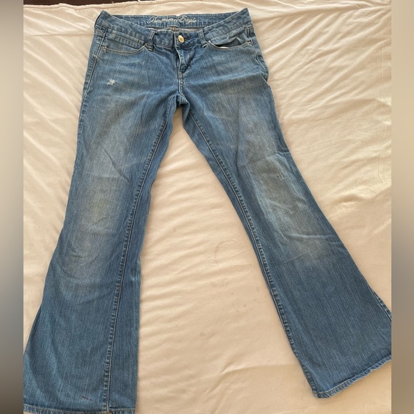 American Eagle Low Rise Flare Jeans